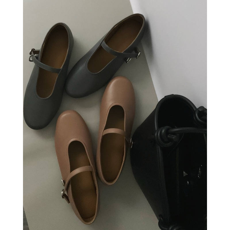 TwotwentyTwo รุ่น Envy Mary Jane soft shoes | Shopee Thailand