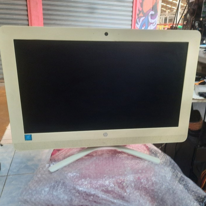 จอพร้อมบอดี้เครื่อง All inone HP TCP-Q028-20 บอร์ดเสียอย่างอื่นใช้งานได้นะครับมีอแด็ปเตอร์แถมให้ ...