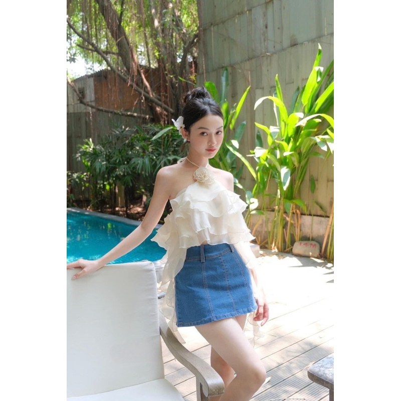 cn Set 2 ชิ้น ครอปสีครีมแต่งผ้าระบายเป็นขนมชั้นปล่อยชาย มาพร้อมกับ ...