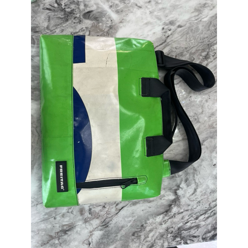 กระเป๋าสะพายข้าง Freitag massangger # Green color รุ่น F301 MOSS ...