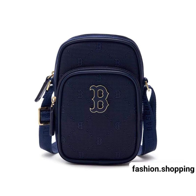MLB Diamond Monogram PU Emboss Phone Pouch New York Yankees กระเป๋าใส่ ...