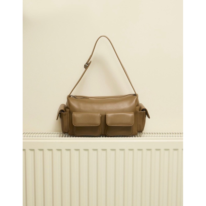 Agnes bag จากแบรนด์ Tallulah bag ขนาด 14.5 x 25.5 x 9.5 cm | Shopee ...