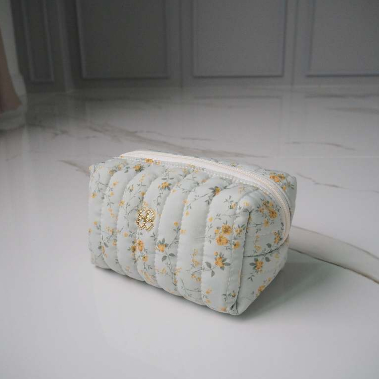 MantanaBrand กระเป๋า Chubb Fluffy Bag | Springtime Elegance | Shopee ...