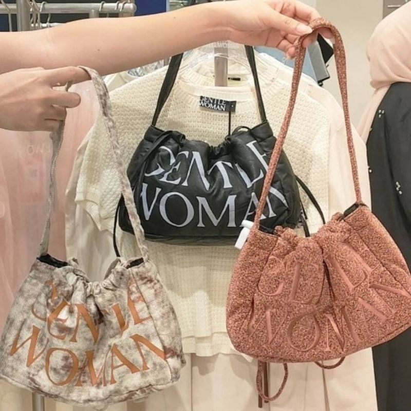 แท้ !! กระเป๋าเกี๊ยว GENTLEWOMAN รุ่น DUMPLING BAG / DRAWSTRING BAG ...