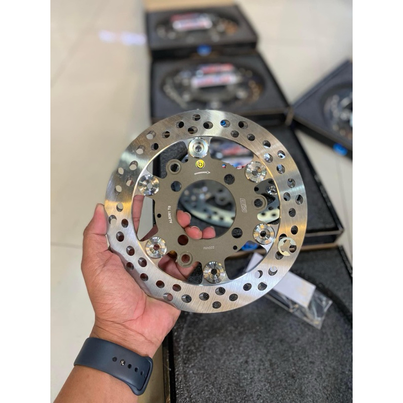 จาน Bu69 ขนาด 200MM สำหรับ Yamaha mio สีฮาร์ท/สีดำ (3รู)-(4รู) | Shopee ...