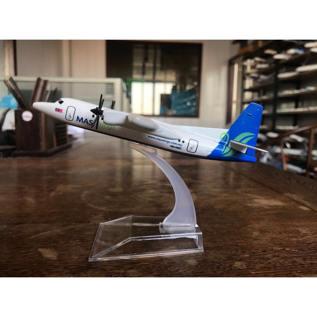 โมเดลเครื่องบิน MAS รุ่น FK50 ขนาด16 ซม. ทำด้วยเหล็ก มีใบพัดและข่ตั้ง ...
