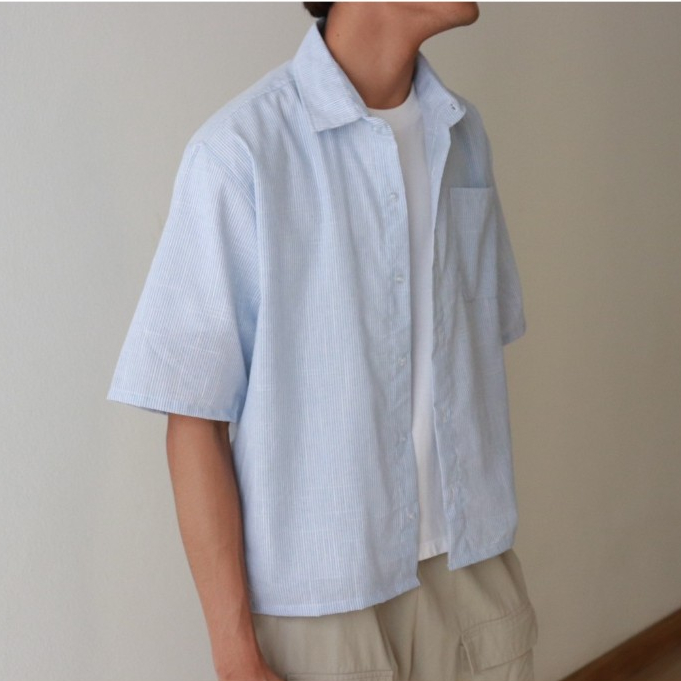 IBB STRIP CROPPED SHIRTS เสื้อเชิ้ตแขนสั้นลายทางทรงครอป | Shopee Thailand