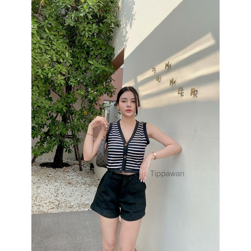 Tippawan Basic Set ชุดนี้ เสื้อคอวี งานกระดุม2 เม็ด นะคะมาพร้อมกางเกงขาสั้น เอวสูงปริ๊ดสวยแบบชุด ...