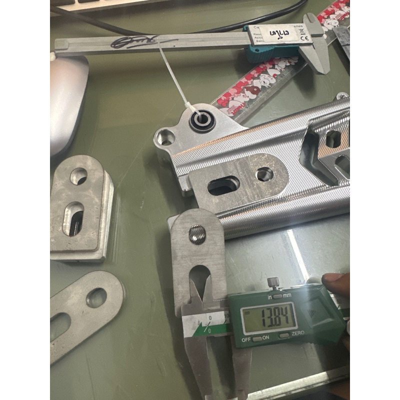 ขาจับปั๊มเบรครถไฟฟ้า 8.1/ ด้วงปักข้าง รุ่น AJ E2 G5 ใช้เหมือนกัน อยุ่ ...