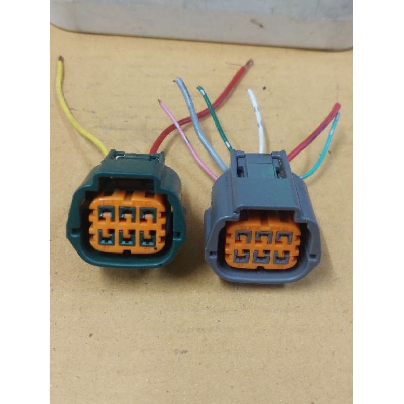 ปลั๊กมอเตอร์กระจกไฟฟ้า ISUZU NRR NISSAN NP300 JUKE FR 6PIN FL 2PIN มือ2 ...