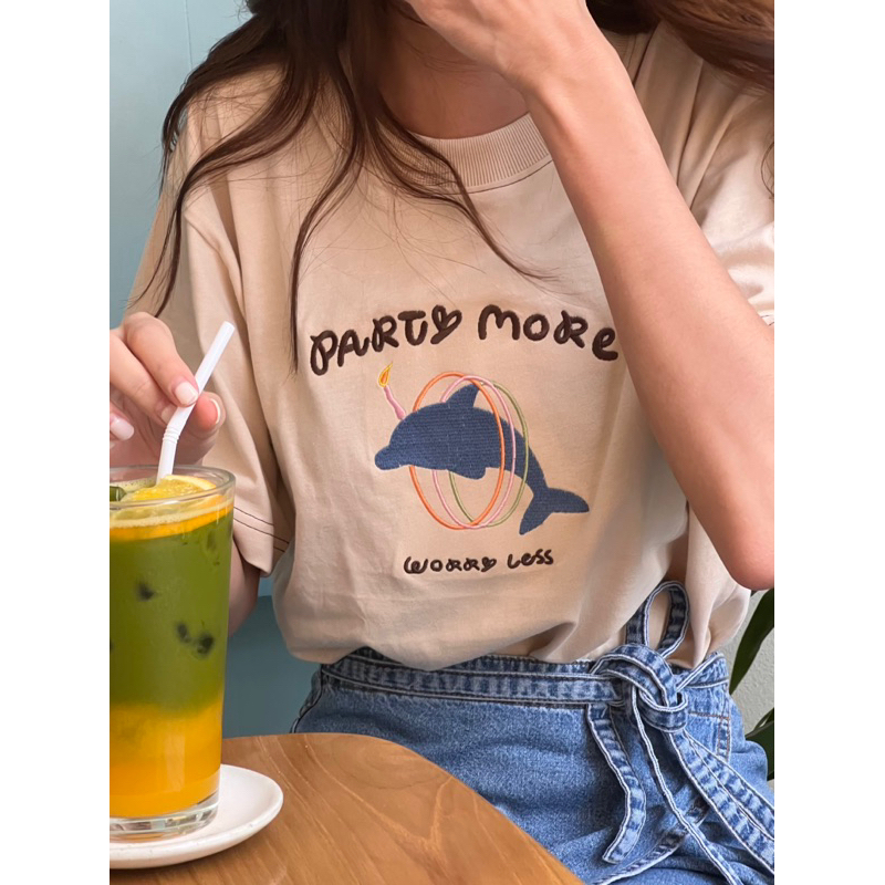 Orangebaskets เสื้อโอเวอร์ไซส์ รุ่น Party more tee | Shopee Thailand