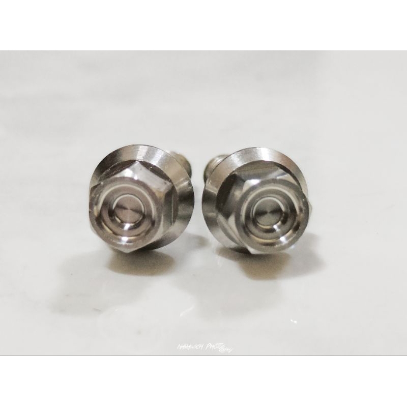 น็อตใต้บังโคลนชิ้นดำเวฟ | Shopee Thailand
