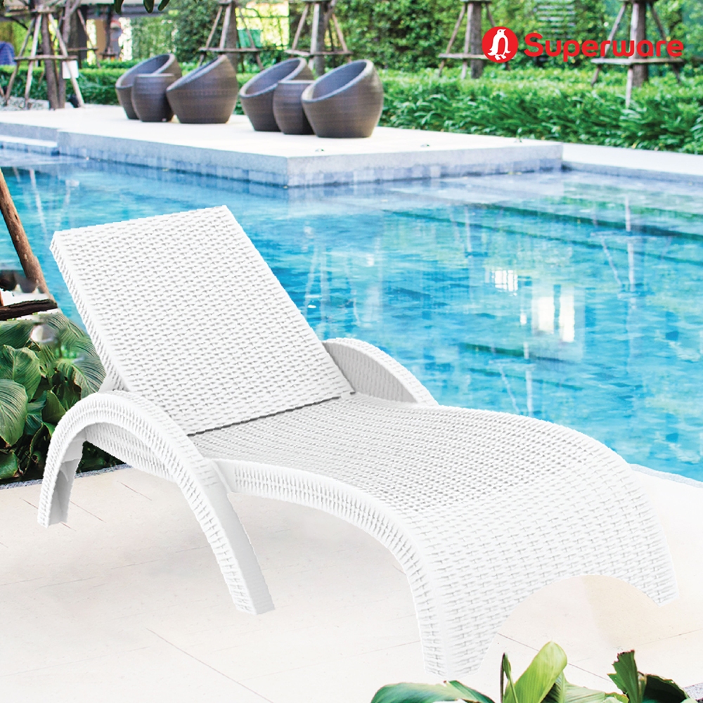 Srithai Superware เก้าอี้เอนหลัง เตียงนอนพลาสติก สำหรับ ริมสระน้ำ วาง ...