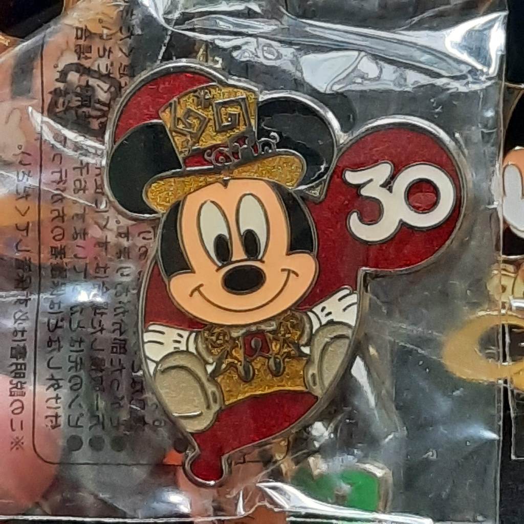 Mickey & Minnie Disney Pin Collecting เข็มกลัด ดีสนีย์ มิกกี้ แอนด์ มิน ...