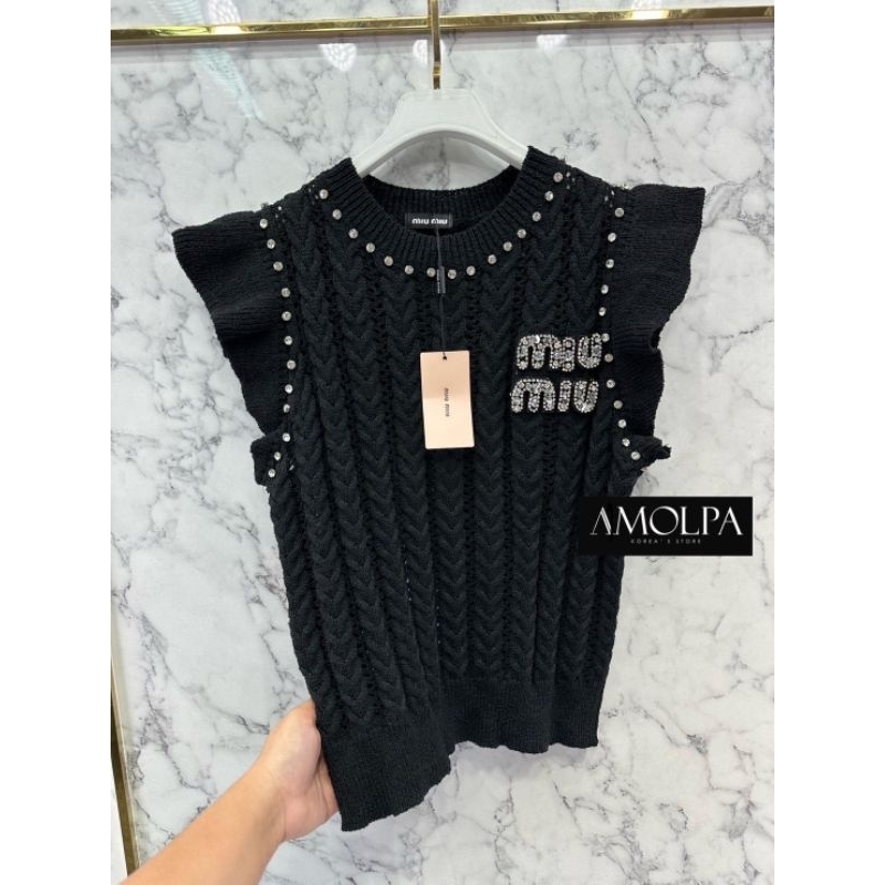 เสื้อกล้าม MIU MIU KNIT ตัวเสื้อเป็นงานไหมพรมระดับหนานุ่ม | Shopee Thailand