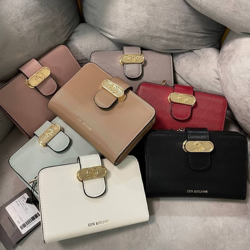 กระเป๋าสตางค์ใบสั้น LYN Short Wallet | Shopee Thailand
