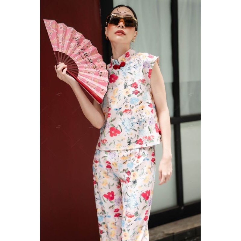 กี่เพ้าดอกไม้ Vshop ชุด Set กี่เพ้าแขนกุดลายดอกไม่ + กางเกงขายาวเข้าชุด ...