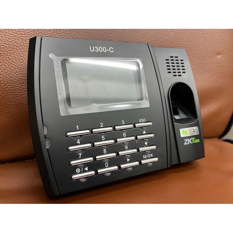 เครื่องสแกนลายนิ้วมือมือ 2 ยี่ห้อ ZKTeco รุ่นU300-Cสภาพใหม่ เปลี่ยนถ่านนาฬิกาเรียบร้อย มีเครื่อง ...
