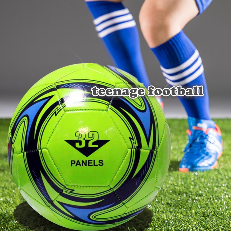 ลูกฟุตบอล หนังเย็บ มี ขนาดมาตรฐานSize5 หนัง PU นิ่ม มันวาว ทำความสะอาดง่าย ฟุตบอลมาตารฐาน（พร้อม ...