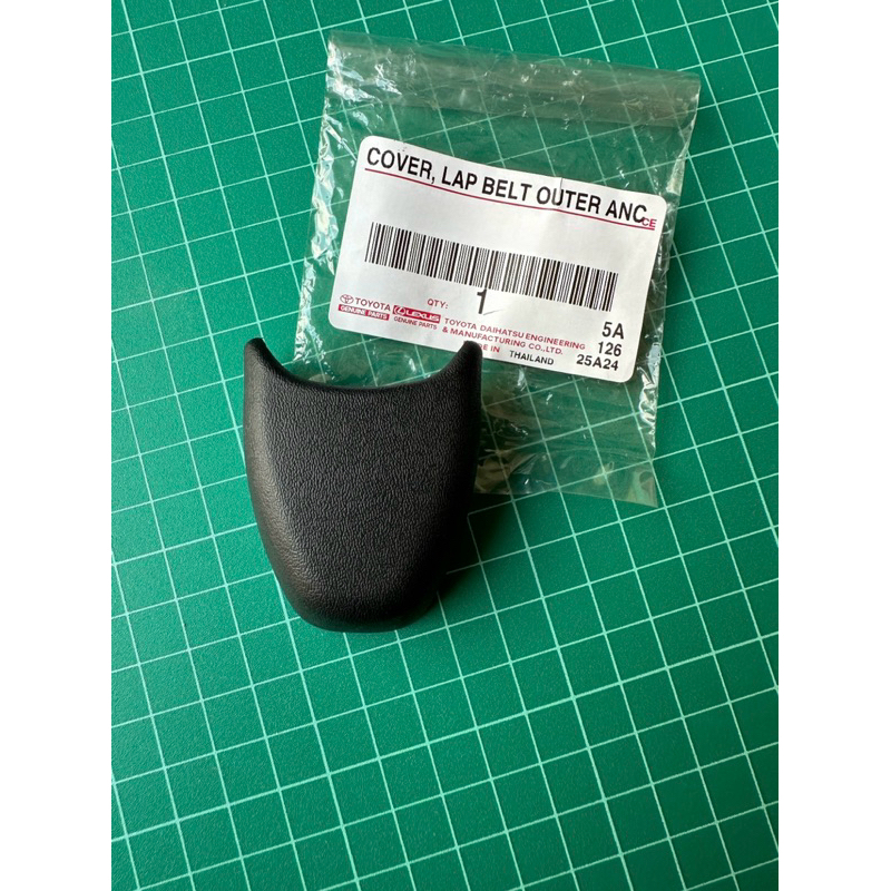 อะไหล่แท้ศูนย์ ฝาครอบน็อต เข็มขัดนิรภัย สีดำ VIGO FORTUNER 2004-2014 ...