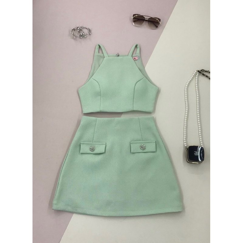 [ELSA] Y026 ชุดเซตเสื้อครอปแขนกุดสายเดี่ยวกระโปรงแต่งกระเป๋าหน้า ดีไซน์ ...