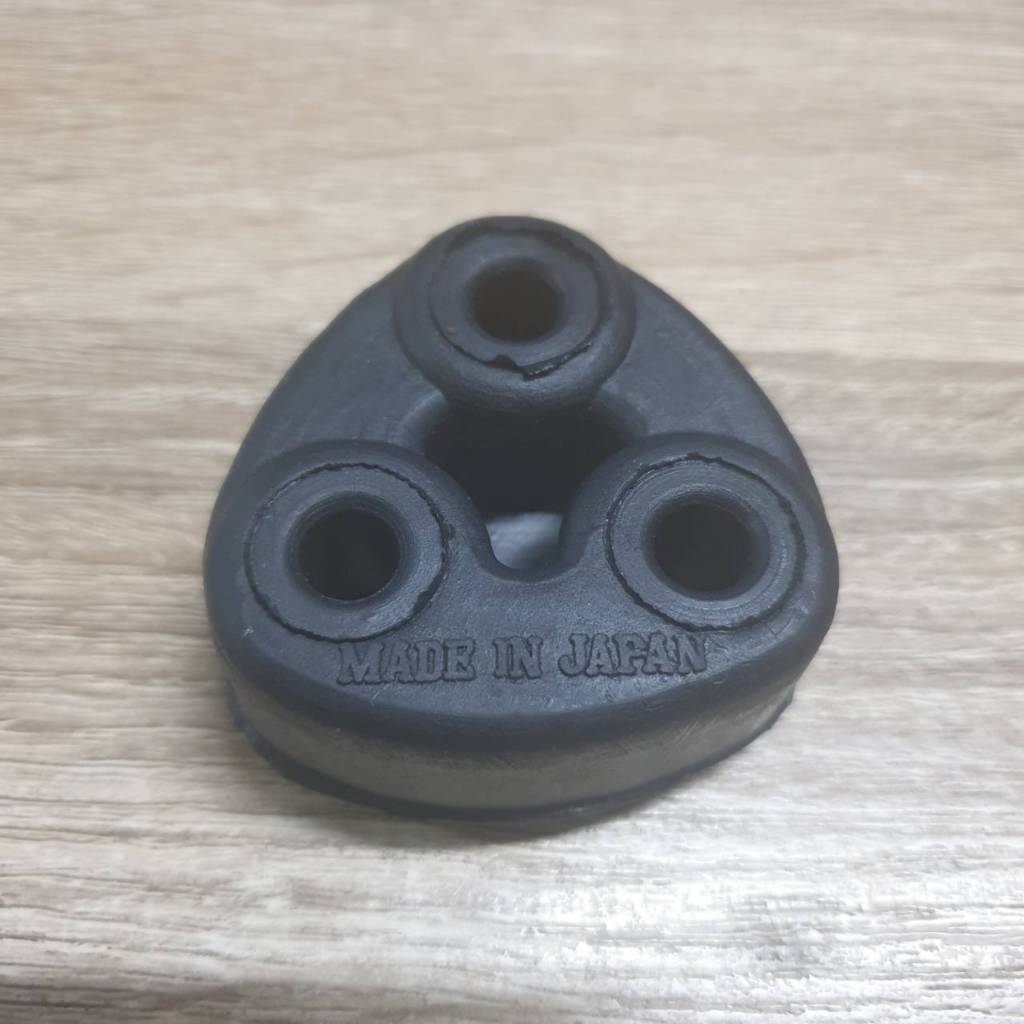 ยางหิ้วท่อ ไอเสีย toyota MTX ไมตี้เอ็กซ์ 3รู 100% (รหัส 17566-35010 ...