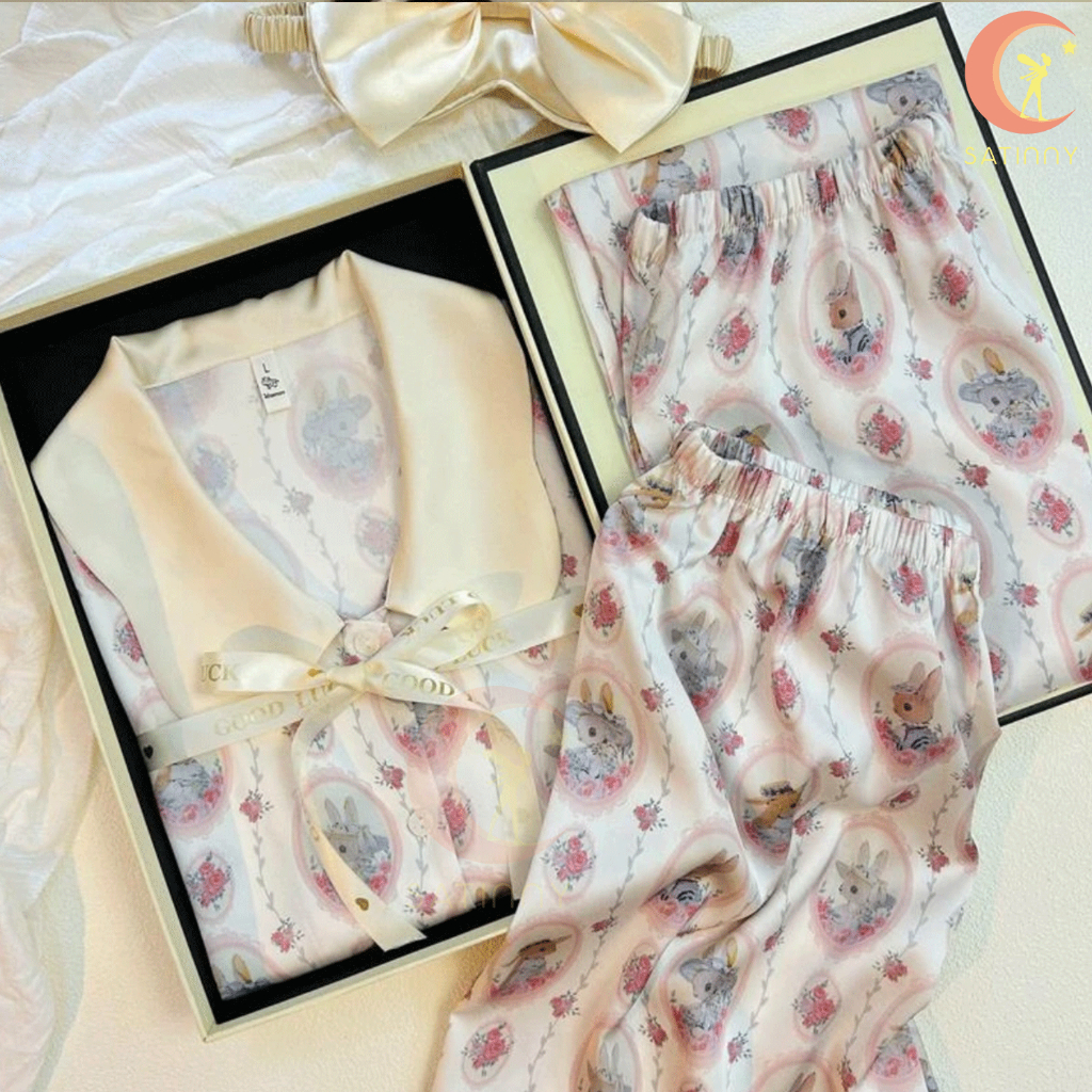 JJ23ชุดนอนSatinny แขนสั้น+ขาสั้น ผ้าSilk Satinสไตล์อเมริกา ชุดนอนแฟชั่น ชุดนอนลายการ์ตูนน่ารัก ...