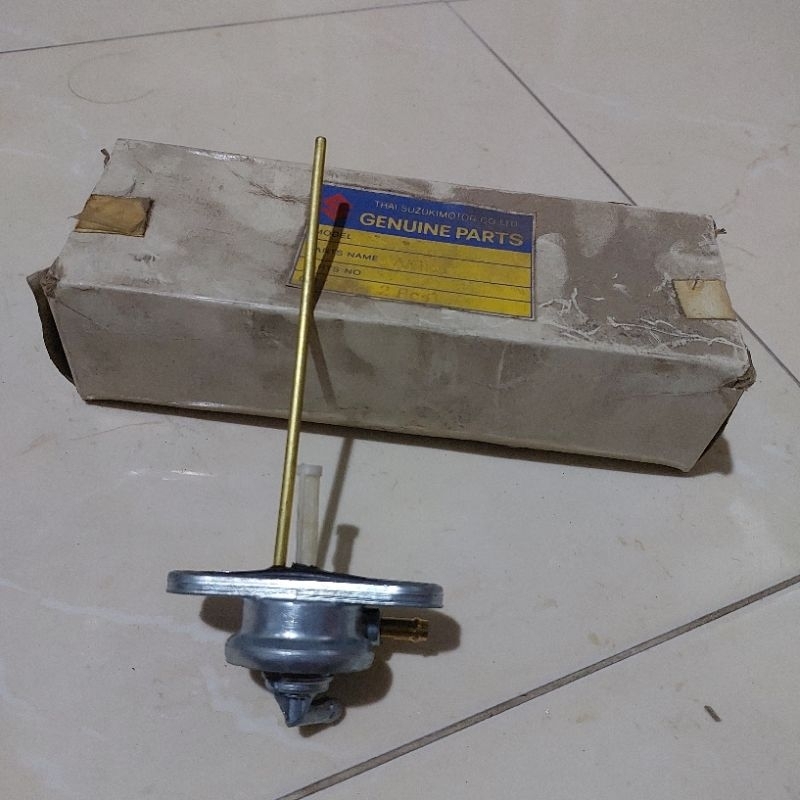 ก๊อกน้ำมัน Suzuki Akira-RU110-RU120 แท้ใหม่แบบมีแวคคั่มในตัว สภาพสวยๆ ...