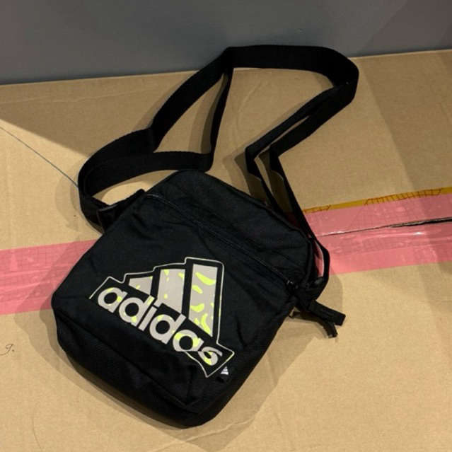 ( ส่งฟรี!! ไม่ต้องใช้ CODE ) Adidas กระเป๋าสะพายข้าง SPW ORG ( HY0736 ...