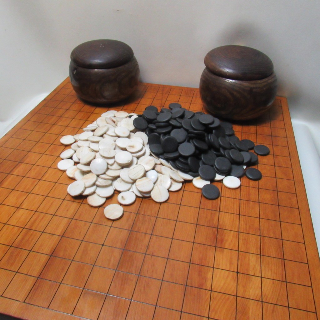 ชุดกระดานเกม Go ญี่ปุ่น กระดานไม้ Goban Tsuge 19 เส้นไม่มีขา & โถไม้ ...
