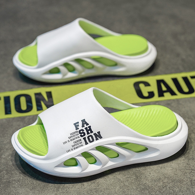 Sukky สุดคูล รองเท้าแตะสำหรับผช รุ่นนี้วัสดุทำจากยางพื้นนิ่ม มีปุ่มนวด ...