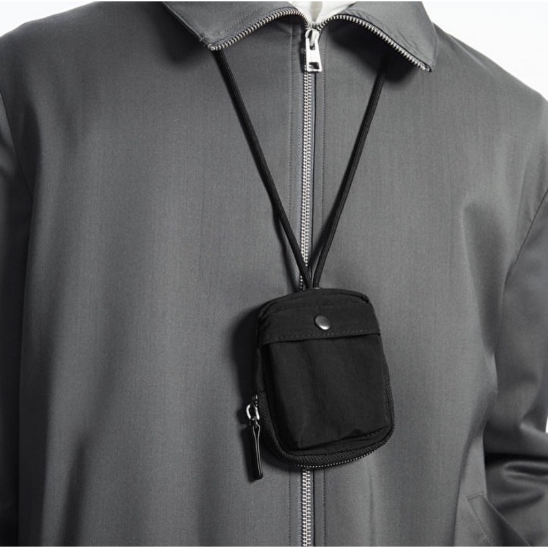 พร้อมส่ง cos mini crossbody pouch nylon | Shopee Thailand