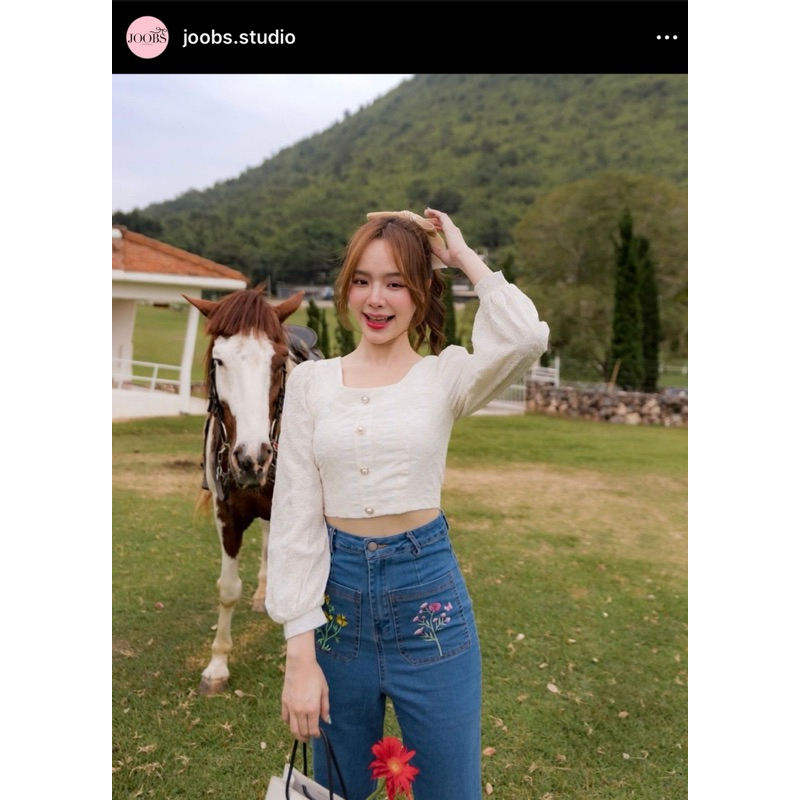 Joobs studio size xs เซตเสื้อ กางเกงยีนส์ | Shopee Thailand