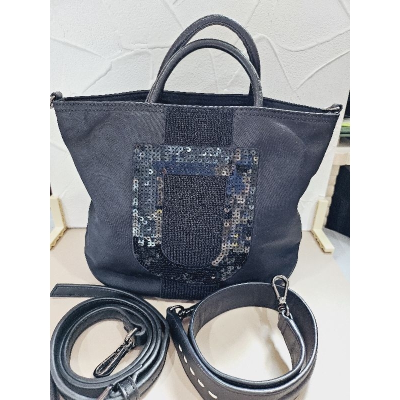 Rosa.K bag from Korea กระเป๋าผ้าร่มสีดำแต่งเลื่อม ด้านหน้า หูเป็นหนัง ...