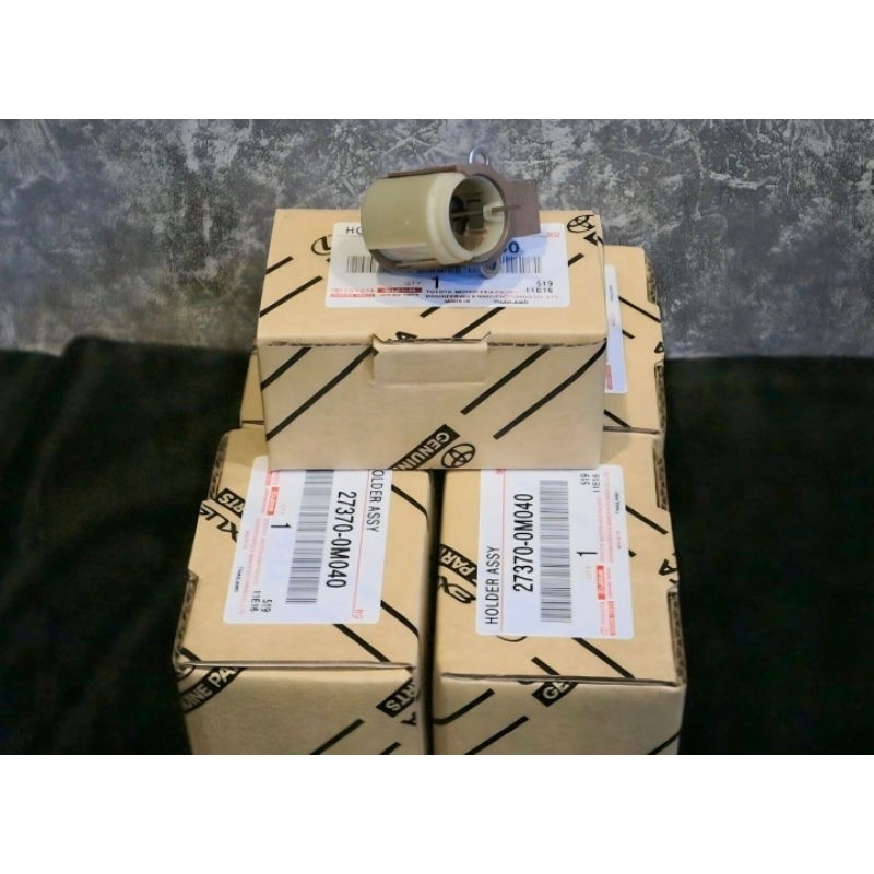 ถ่านไดชาร์จ ทั้งชุดแท้ TOYOTA VIGO COMMUTER YARIS VIOS FORTUNER ALTIS ...