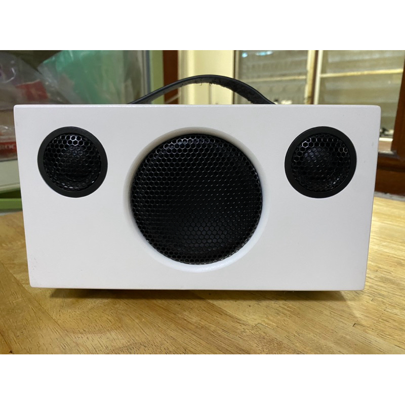 ขายลำโพงบลูทูธมือสอง audio pro t3+ สีขาว หมดประกัน มีตำหนิ เคยตกพื้น ...