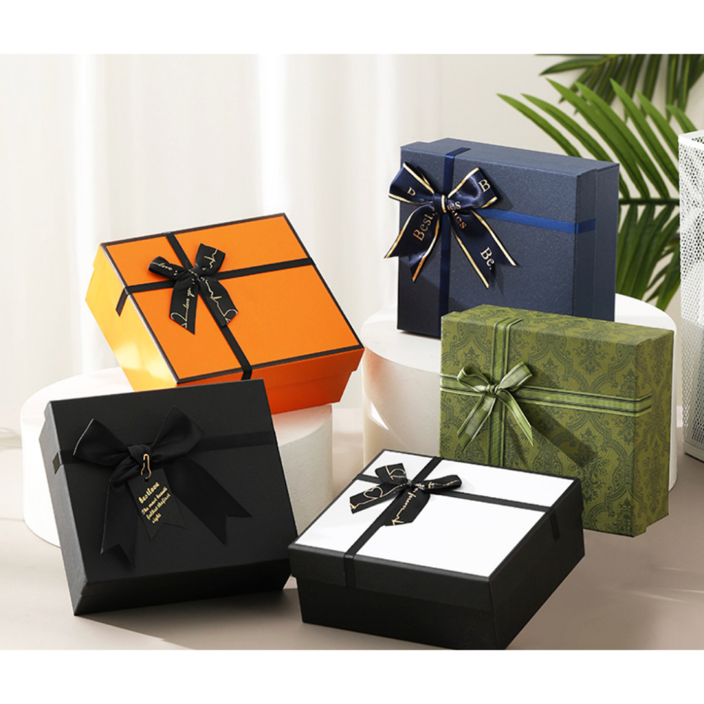 [B08][พร้อมส่ง1-2วัน] กล่องของขวัญ + ถุง กล่องสำเร็จรูป ทรง ...