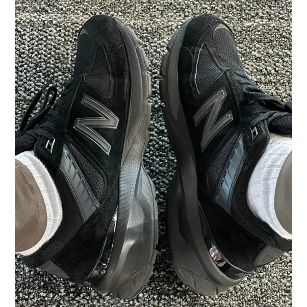 New Balance NB 990V5 Running shoes black ของแท้ 100% | Shopee Thailand