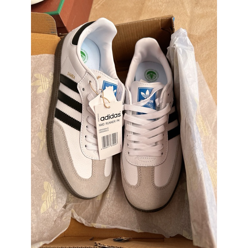 รองเท้าผ้าใบ Ad****s8 รุ่นแม่ชมกำลังมาแรงตอนนี้ อุปกรณ์ครบ | Shopee Thailand