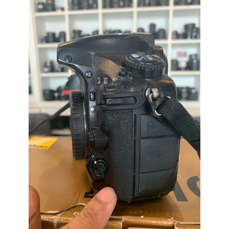 Nikon 810 อุปกรณ์ครบกล่อง แบต แท่นชาร์จ สายคล้อง | Shopee Thailand