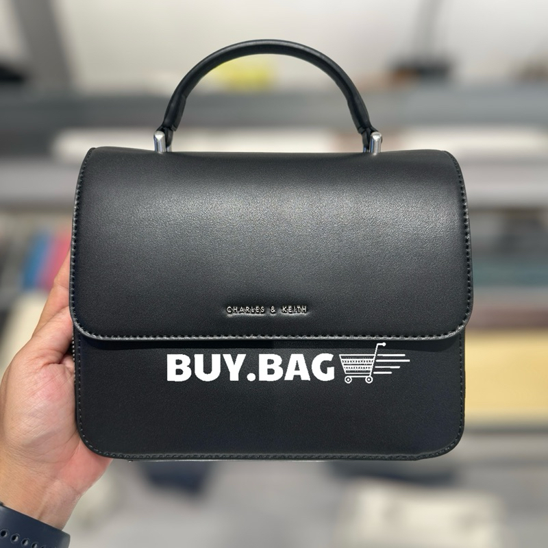 CHARLES & KEITH : CK2-80160156 รุ่น BASIC FRONT FLAP CROSSBODY BAG ...