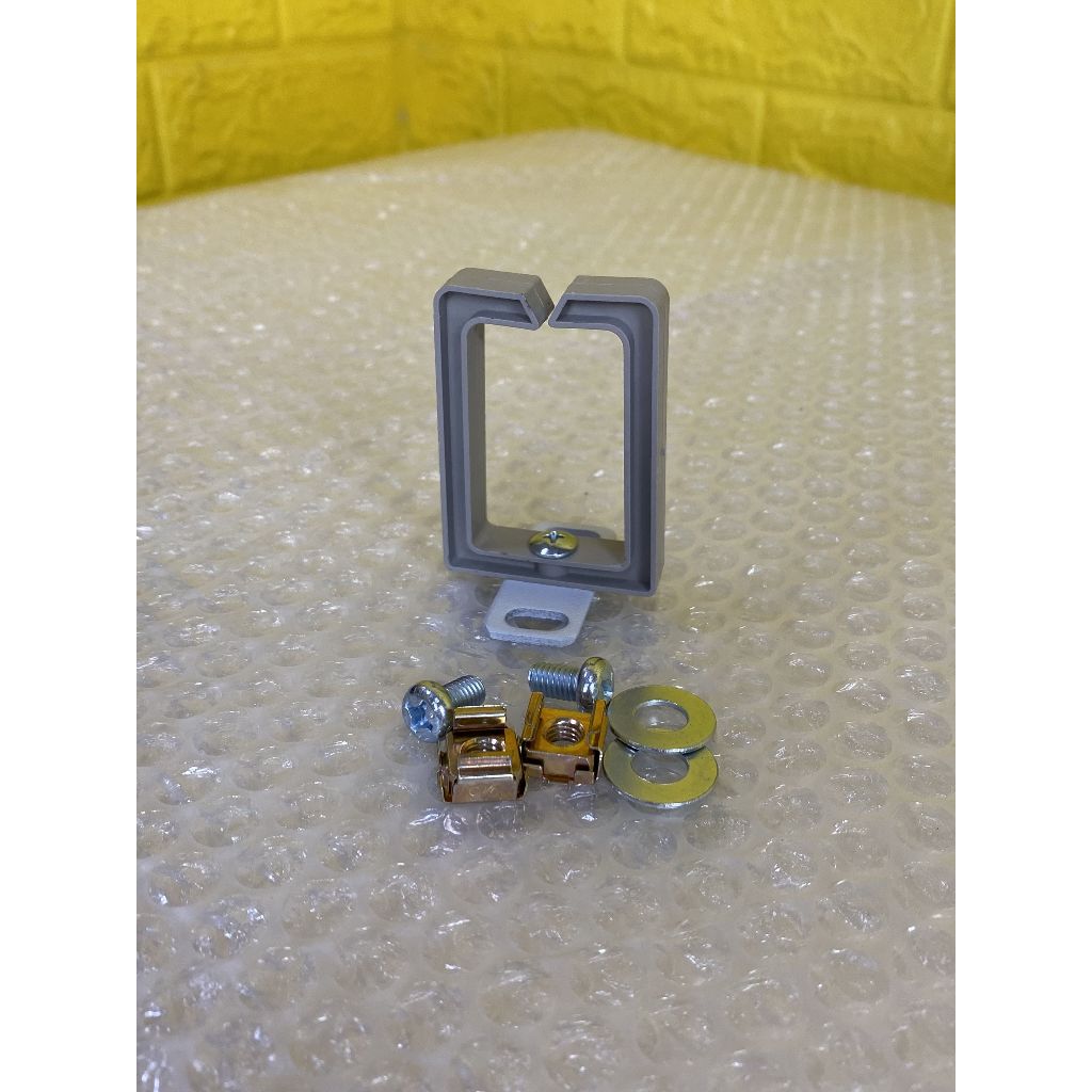 Vertical Cable Routing ห่วงจัดสาย Cable ภายในตู้ Rack 19'' พร้อมชุดน็อต ...