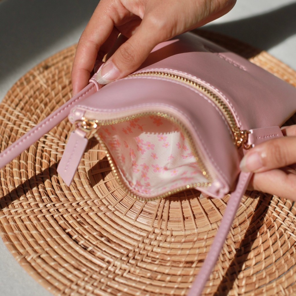 รุ่น BFF bag (กระเป๋าใส่มือถือ) | Shopee Thailand