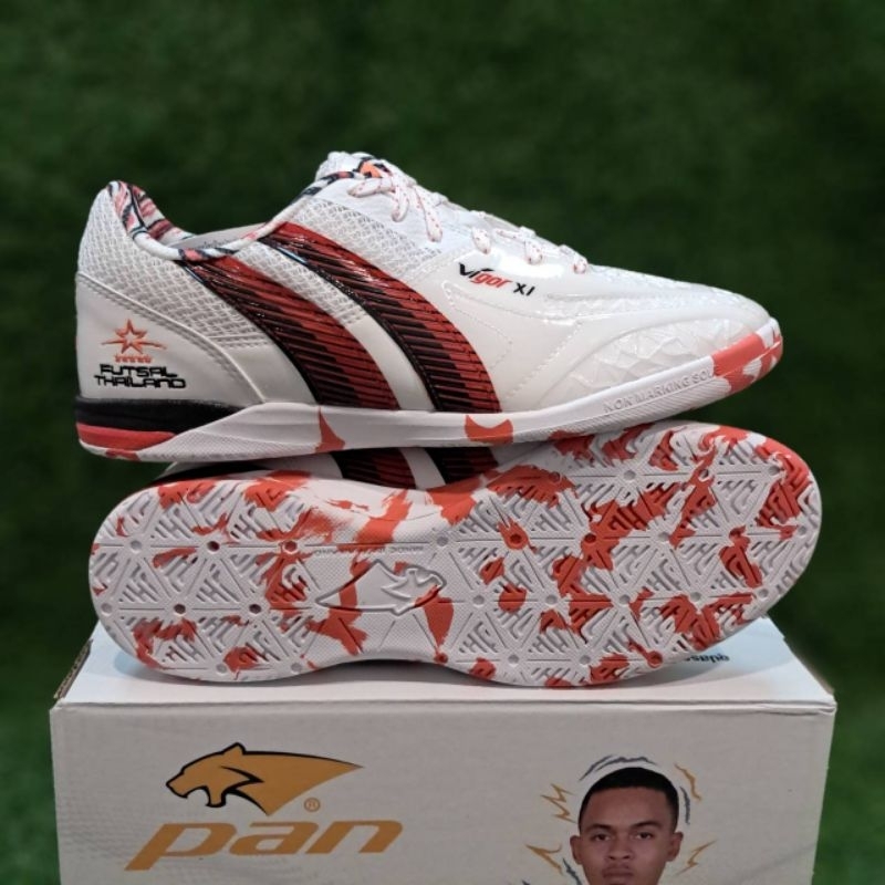 Pan VIGOR XI Microfiber TOP รองเท้าฟุตซอลแพน PF14R2 รุ่นใหม่ล่าสุด ราคา ...