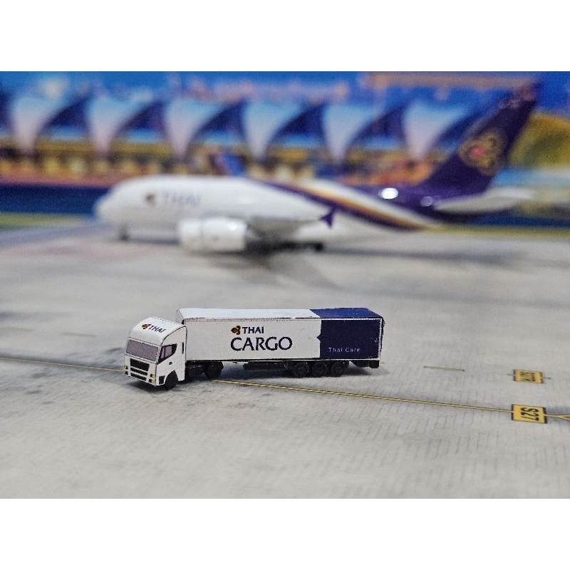 โมเดล รถบรรทุก การบินไทย Thai Airways cargo Truck Scale 1:400 By HKT ...