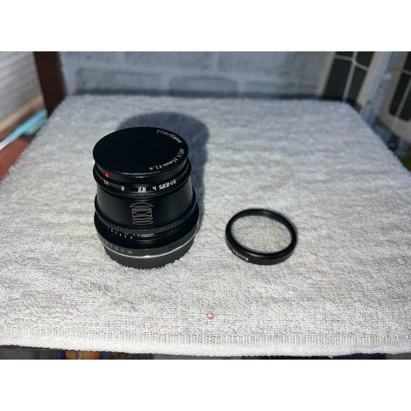 TTArtisan 35mm F1.4 APSC เลนส์หน้าชัดหลังเบลอ ( M43 )( เลนส์มือหมุน )( เลนส์ละลาย )( 35 mm ...