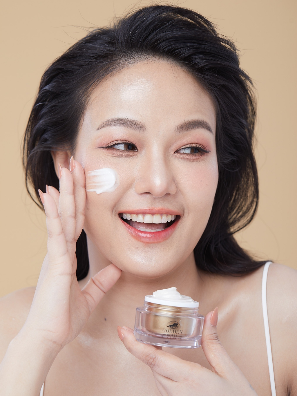 Set 2 pcs Cosmesia Golden Horse Placenta Cream 30g (ฟรีน้ำตบ Plankton ...