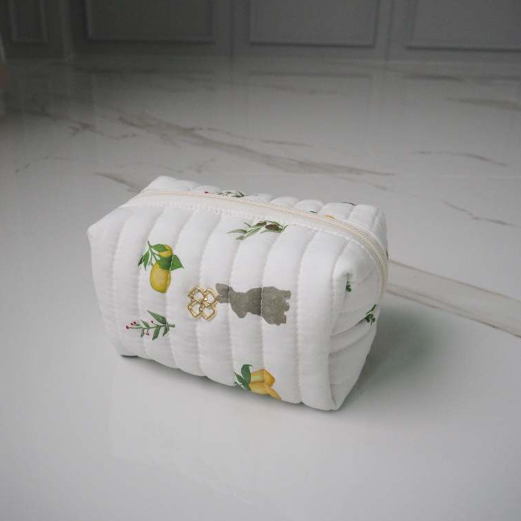 MantanaBrand กระเป๋า Chubb Fluffy Bag | Bunny Meadow | Shopee Thailand