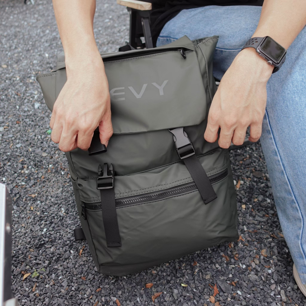 กระเป๋าเป้ DEVY MATTE PACK | Shopee Thailand