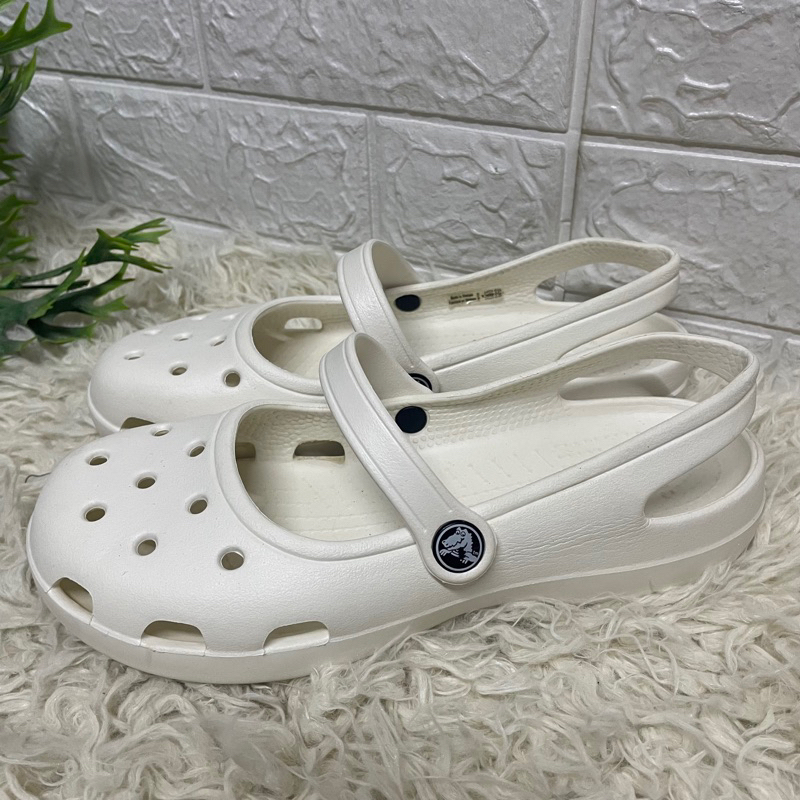 รองเท้า Crocs Size W8 ยาว 25cm ราคา 490 บาท | Shopee Thailand